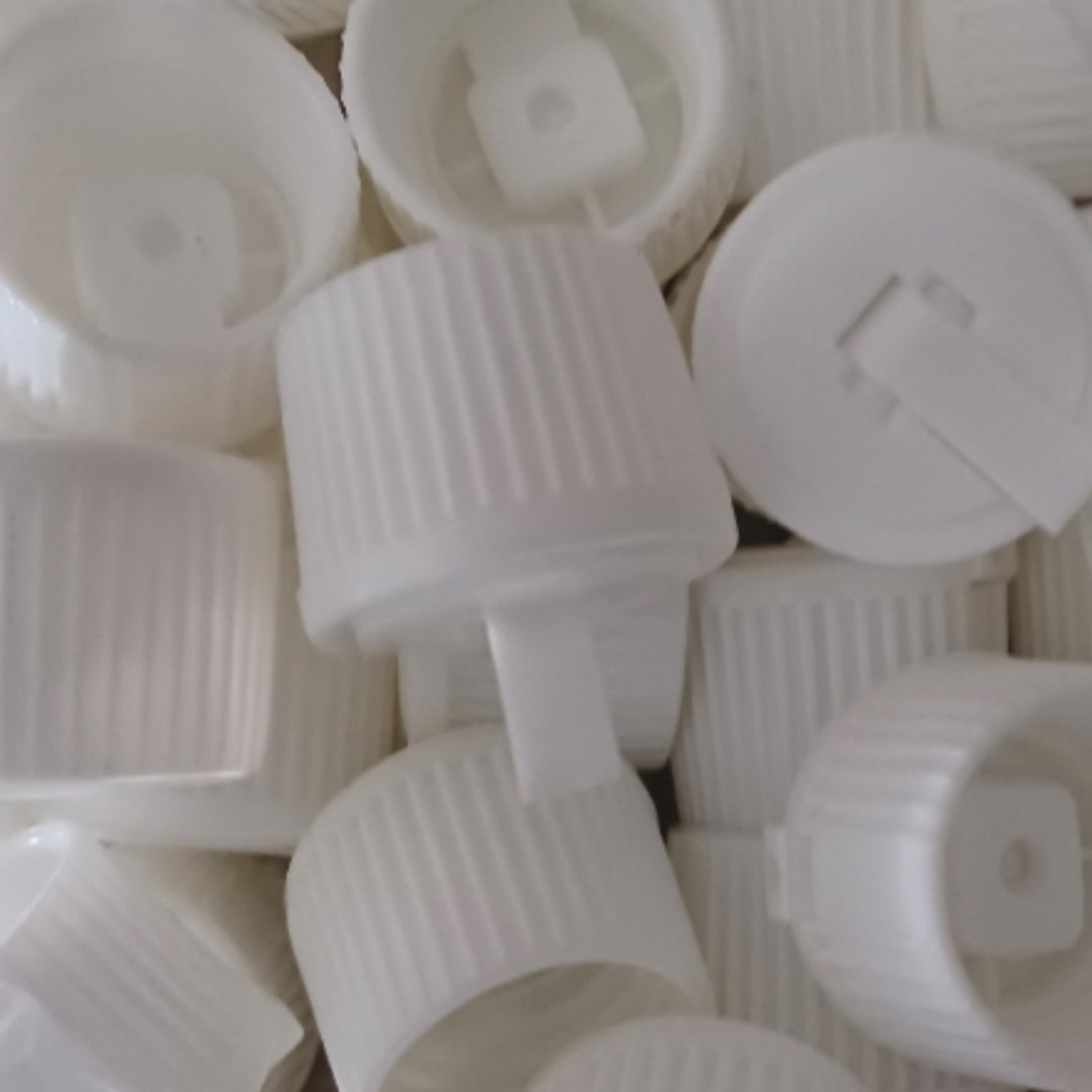 24/410 White Ribbed Dispensing Caps – Kerena Nicole LLC